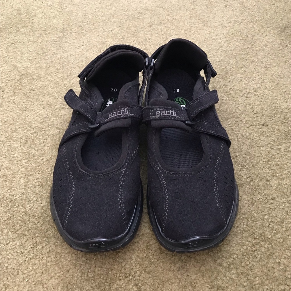 Flexible And Lightweight Earth Vegan Shoes - Gem